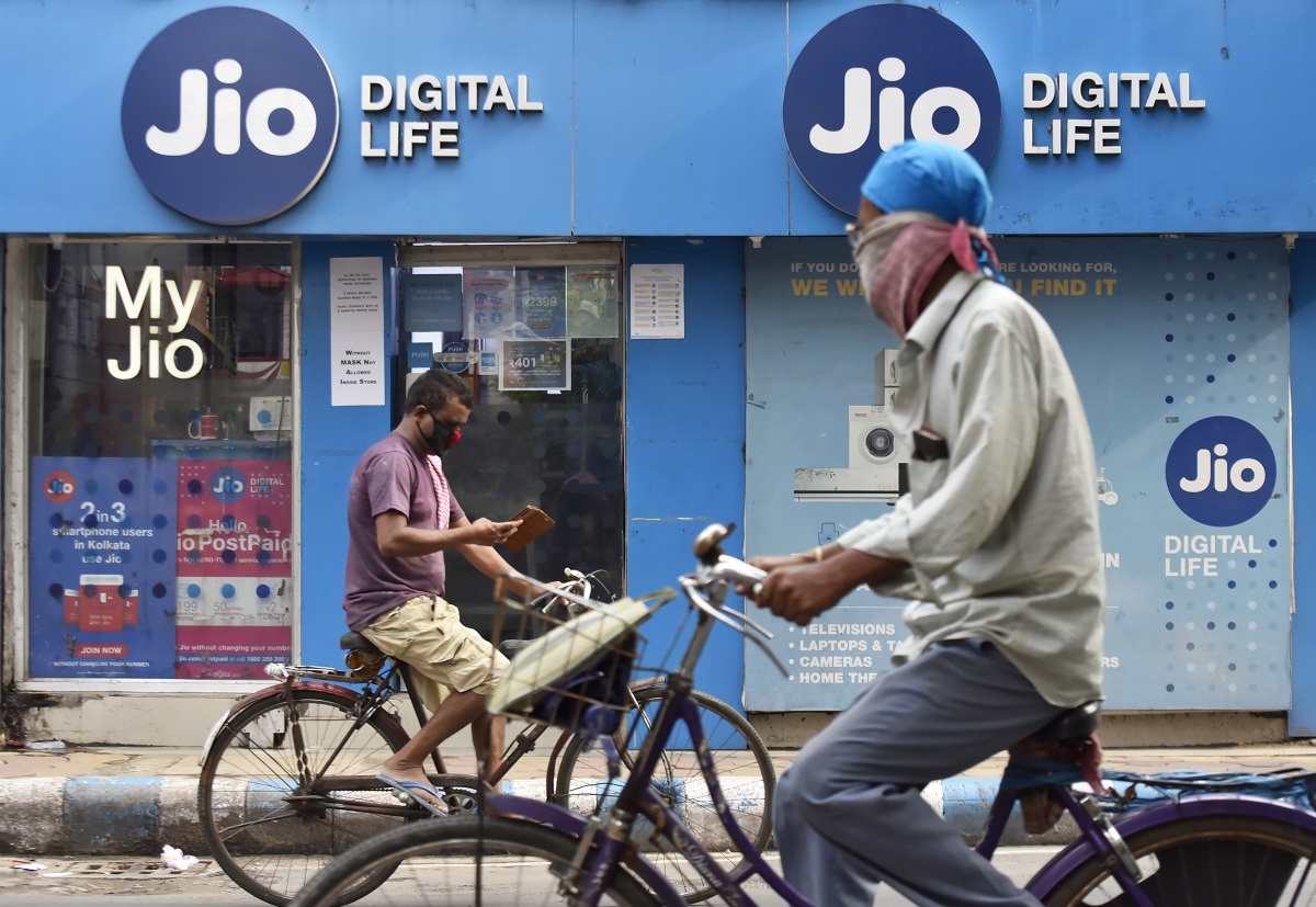 Reliance Jio subscribers fall amid tariff hikes - Asia Times