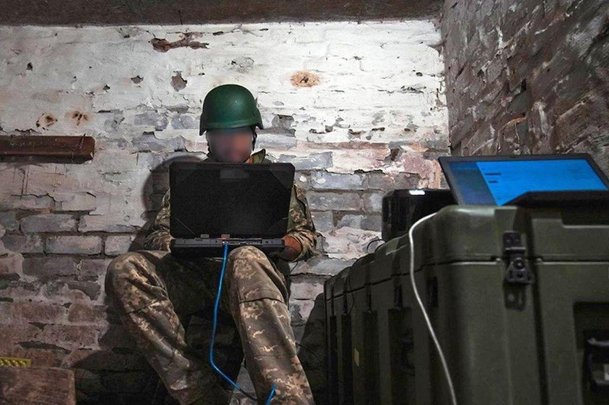 Ukraine's decentralized warfare: the battle of the common person - Asia ...