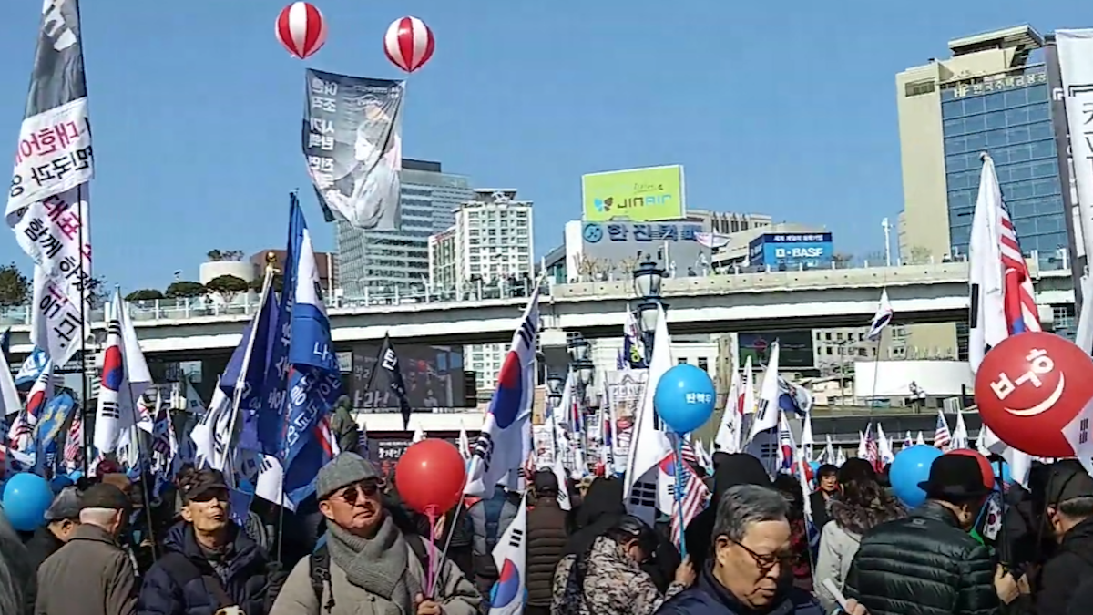 A South Korean conservative identity crisis as political tides shift ...